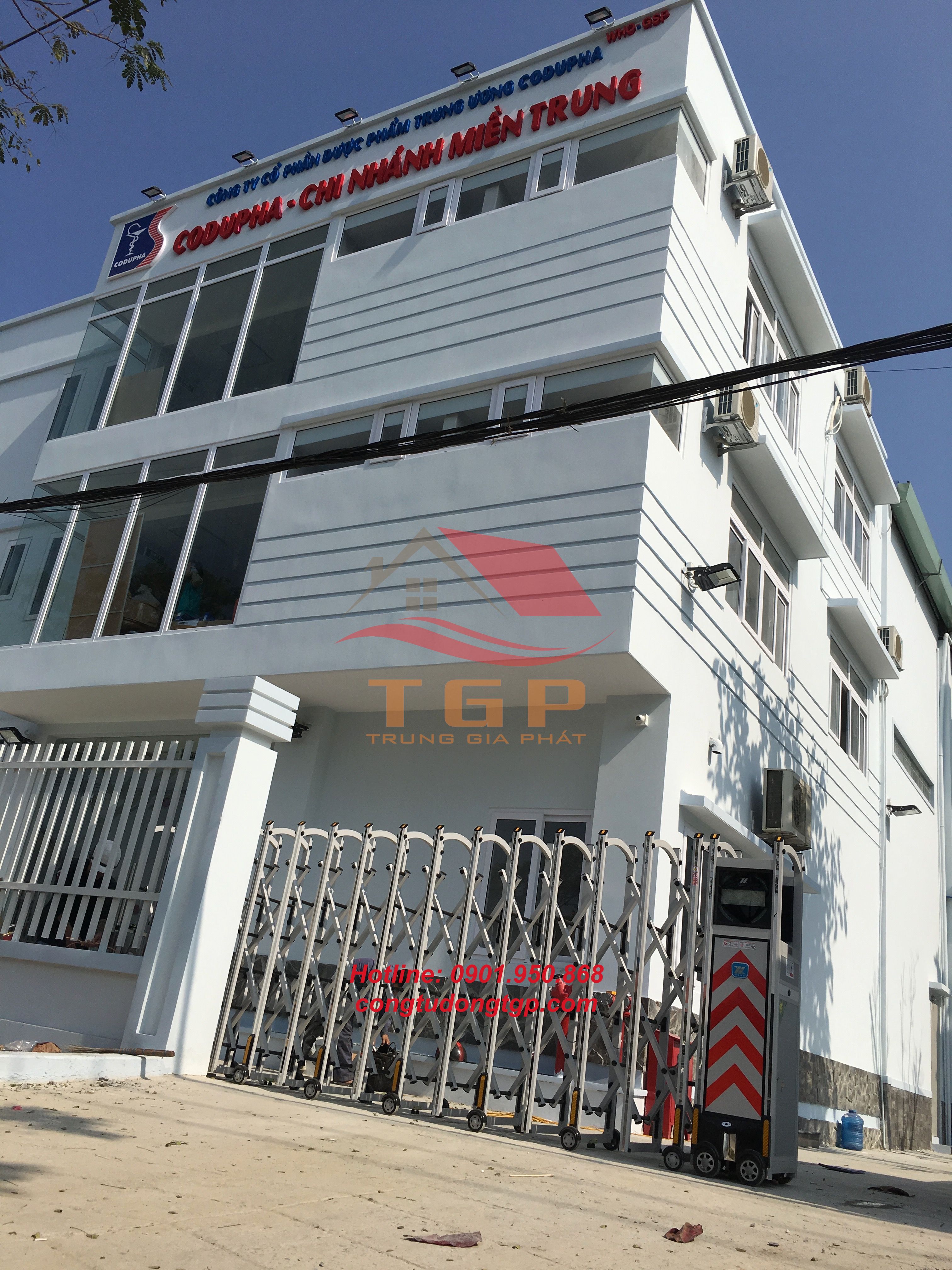 Công ty Cổ phần Dược phẩm Trung ương Codupha Miền Trung – Cửa Cổng Xếp ...